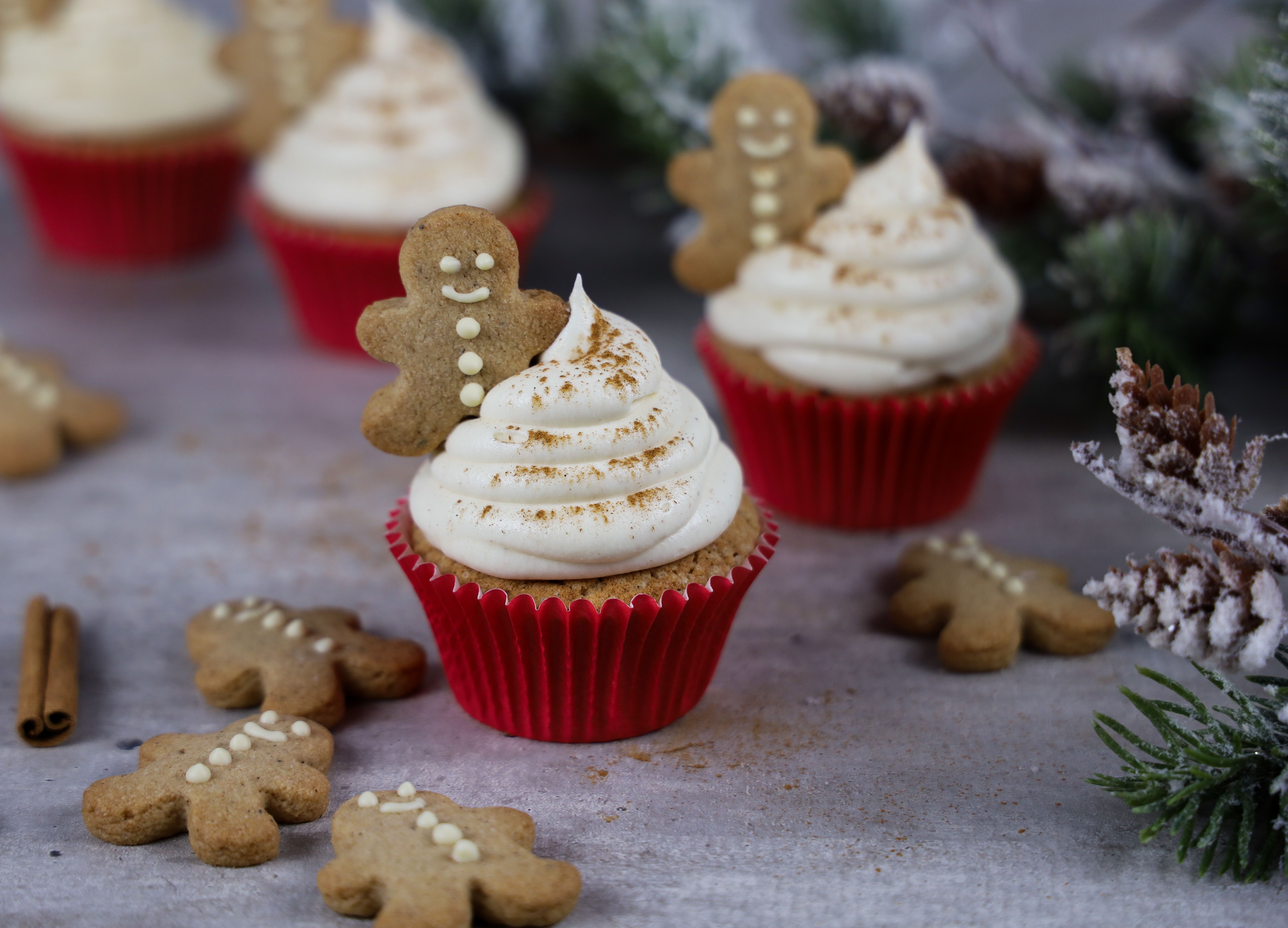 Gingerbread cupcakes - Συνταγές | Sweet & Bitter by Maria Zafiropoulou